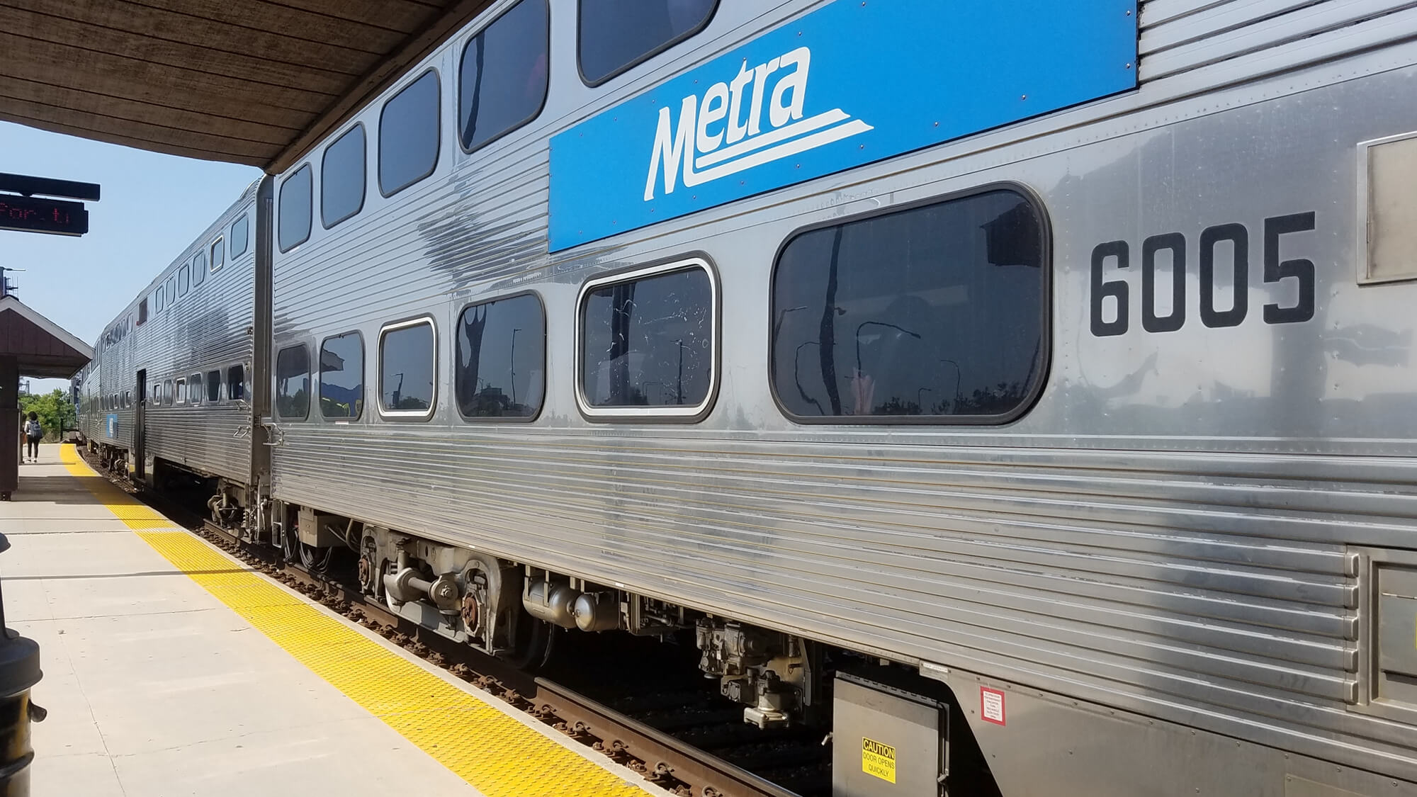 CTA vs. Metra: Key Differences in Chicago’s Public Transit System | Fulton Grace Realty