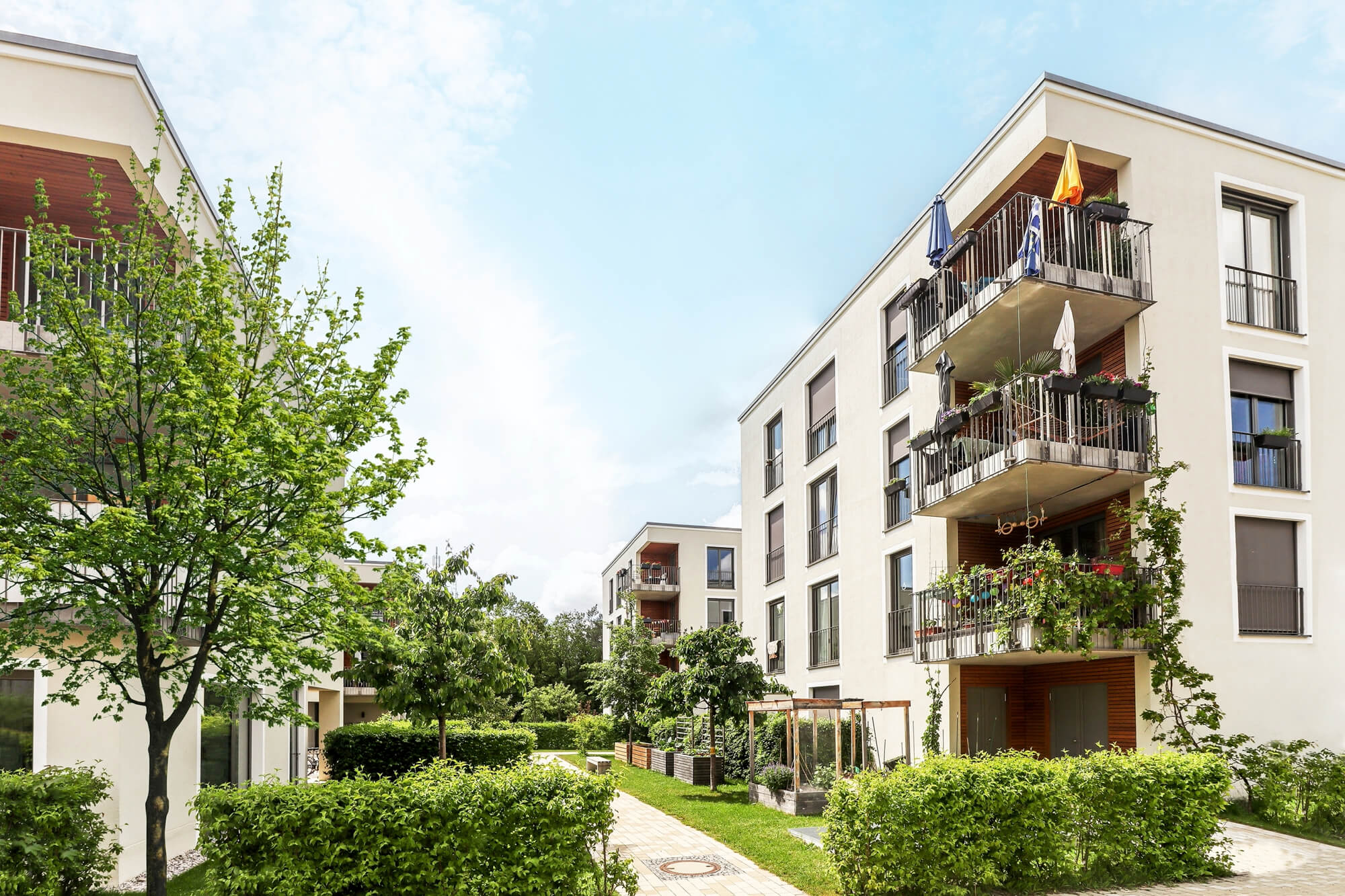 What is a Courtyard Building and Why Are They Common in Chicago ...